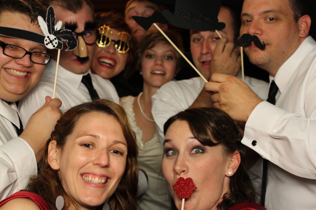 How Many People Can Fit in the Photo Booth? | Flash Cube Photo Booths